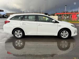 White Toyota Auris 2014 in Vilnius, with an engine capacity of 1.80 L and mileage of 211 thousand km for 8950 €, photo 21 on AUTOMOTO.COM.LV