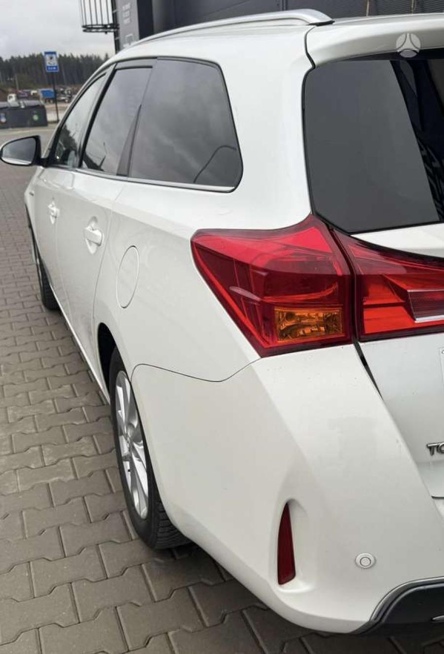 Balts Toyota Auris 2014 Viļņa, ar dzinēja tilpumu 1.80 L un nobraukumu 200 tūkst. km par 9950 €, foto 5 vietnē AUTOMOTO.COM.LV