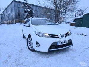 White Toyota Auris 2014 in Radviliskis, with an engine capacity of 1.80 L and mileage of 265 thousand km for 6700 €, photo  on AUTOMOTO.COM.LV
