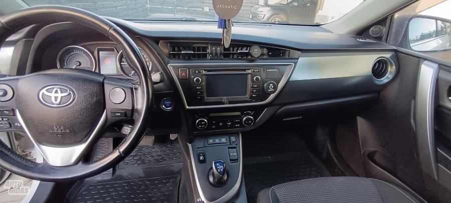 Balts Toyota Auris 2014 Viļņa, ar dzinēja tilpumu 1.80 L un nobraukumu 255 tūkst. km par 5900 €, foto 6 vietnē AUTOMOTO.COM.LV