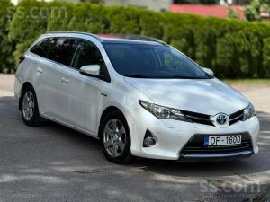 White Toyota Auris 2014 in Jurmala, with an engine capacity of 1.80 L and mileage of 190 thousand km for 9500 €, photo  on AUTOMOTO.COM.LV