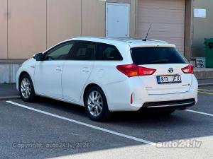 Balts Toyota Auris 2014 Tallina, ar dzinēja tilpumu 1.80 L un nobraukumu 320 tūkst. km par 5500 €, foto 5 vietnē AUTOMOTO.COM.LV
