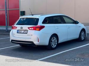 Balts Toyota Auris 2014 Tallina, ar dzinēja tilpumu 1.80 L un nobraukumu 320 tūkst. km par 5500 €, foto 7 vietnē AUTOMOTO.COM.LV