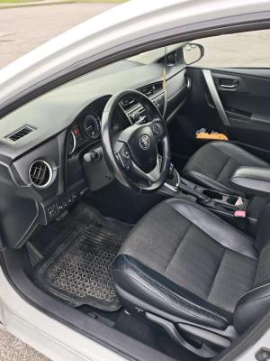 Balts Toyota Auris 2014 Kauņa, ar dzinēja tilpumu 1.80 L un nobraukumu 217 tūkst. km par 7200 €, foto 8 vietnē AUTOMOTO.COM.LV