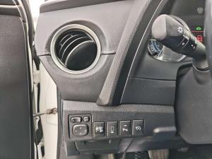 Balts Toyota Auris 2014 Kauņa, ar dzinēja tilpumu 1.80 L un nobraukumu 217 tūkst. km par 7200 €, foto 13 vietnē AUTOMOTO.COM.LV