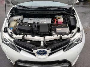 Balts Toyota Auris 2014 Viļņa, ar dzinēja tilpumu 1.80 L un nobraukumu 271 tūkst. km par 4800 €, foto 7 vietnē AUTOMOTO.COM.LV