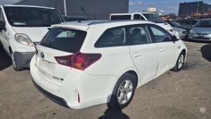 Balts Toyota Auris 2014 Kauņa, ar dzinēja tilpumu 1.80 L un nobraukumu 249 tūkst. km par 4600 €, foto 4 vietnē AUTOMOTO.COM.LV