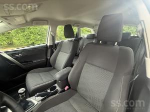 Balts Toyota Auris 2014 Rīga, ar dzinēja tilpumu 1.60 L un nobraukumu 175 tūkst. km par 7490 €, foto 10 vietnē AUTOMOTO.COM.LV