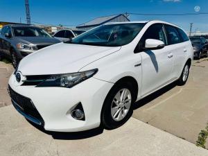 Balts Toyota Auris 2014 Kauņa, ar dzinēja tilpumu 1.80 L un nobraukumu 294 tūkst. km par 8500 €, foto  vietnē AUTOMOTO.COM.LV