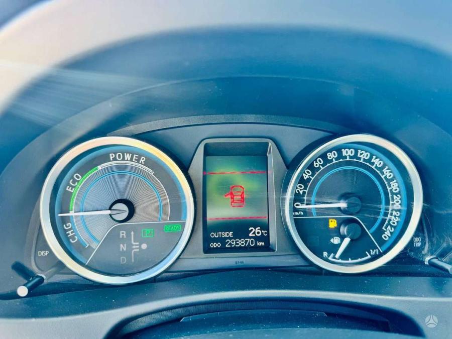 Balts Toyota Auris 2014 Kauņa, ar dzinēja tilpumu 1.80 L un nobraukumu 294 tūkst. km par 8500 €, foto 13 vietnē AUTOMOTO.COM.LV