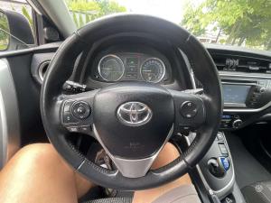 White Toyota Auris 2014 in Siauliai, with an engine capacity of 1.80 L and mileage of 335 thousand km for 6650 €, photo 23 on AUTOMOTO.COM.LV