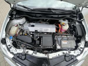 White Toyota Auris 2014 in Siauliai, with an engine capacity of 1.80 L and mileage of 335 thousand km for 6650 €, photo 28 on AUTOMOTO.COM.LV