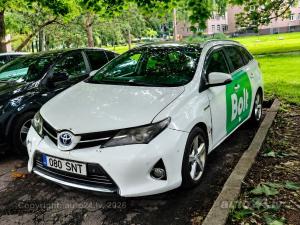 Balts Toyota Auris 2014 Tallina, ar dzinēja tilpumu 1.80 L un nobraukumu 225 tūkst. km par 5330 €, foto 3 vietnē AUTOMOTO.COM.LV