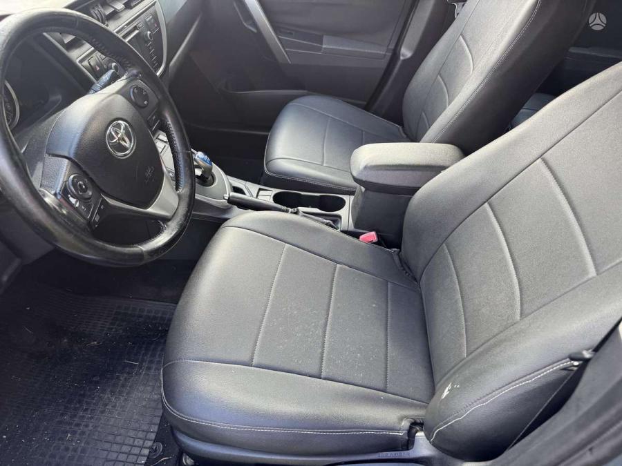 Balts Toyota Auris 2014 Utena, ar dzinēja tilpumu 1.80 L un nobraukumu 507 tūkst. km par 4650 €, foto 6 vietnē AUTOMOTO.COM.LV