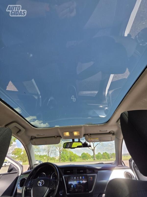 Balts Toyota Auris 2014 Kauņa, ar dzinēja tilpumu 1.80 L un nobraukumu 300 tūkst. km par 7700 €, foto 6 vietnē AUTOMOTO.COM.LV