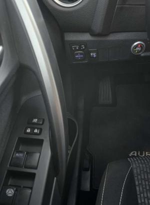White Toyota Auris 2014 in Panevezys, with an engine capacity of 1.80 L and mileage of 298 thousand km for 7199 €, photo 28 on AUTOMOTO.COM.LV