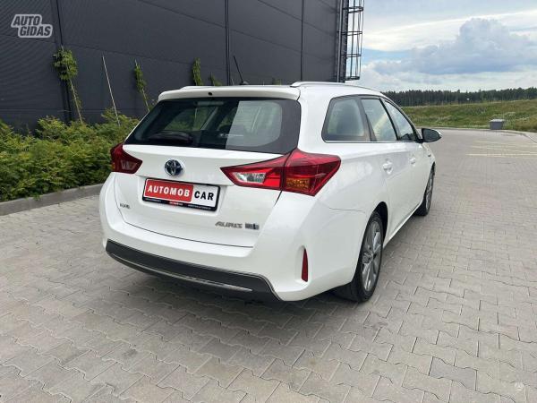 Balts Toyota Auris 2014 Viļņa, ar dzinēja tilpumu 1.80 L un nobraukumu 239 tūkst. km par 8950 €, foto 8 vietnē AUTOMOTO.COM.LV