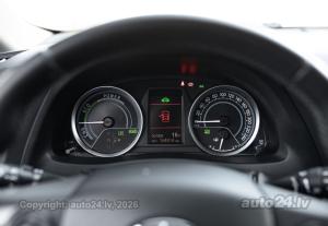 White Toyota Auris 2014 in Tallinn, with an engine capacity of 1.80 L and mileage of 158 thousand km for 9498 €, photo 12 on AUTOMOTO.COM.LV