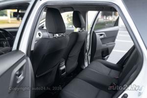 White Toyota Auris 2014 in Tallinn, with an engine capacity of 1.80 L and mileage of 158 thousand km for 9498 €, photo 18 on AUTOMOTO.COM.LV