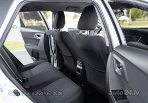 White Toyota Auris 2014 in Tallinn, with an engine capacity of 1.80 L and mileage of 158 thousand km for 9498 €, photo 21 on AUTOMOTO.COM.LV