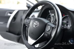 White Toyota Auris 2014 in Tallinn, with an engine capacity of 1.80 L and mileage of 158 thousand km for 9498 €, photo 24 on AUTOMOTO.COM.LV