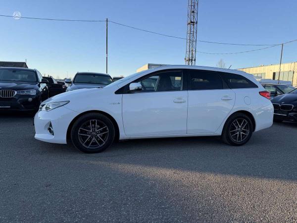 Balts Toyota Auris 2015 Kauņa, ar dzinēja tilpumu 1.80 L un nobraukumu 271 tūkst. km par 9400 €, foto 6 vietnē AUTOMOTO.COM.LV