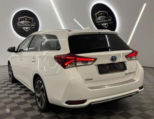 White Toyota Auris 2015 in Marijampole, with an engine capacity of 1.80 L and mileage of 237 thousand km for 9999 €, photo 26 on AUTOMOTO.COM.LV