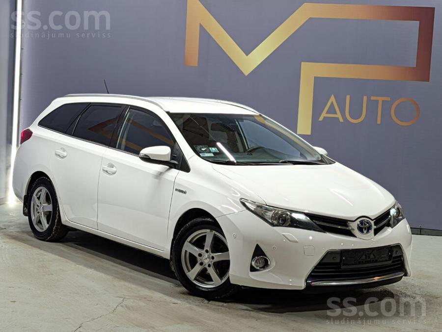 Balts Toyota Auris 2015 Jūrmala, ar dzinēja tilpumu 1.80 L un nobraukumu 302 tūkst. km par 8990 €, foto 34 vietnē AUTOMOTO.COM.LV