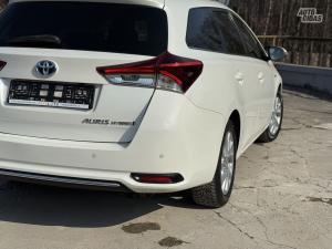 Balts Toyota Auris 2015 Viļņa, ar dzinēja tilpumu 1.80 L un nobraukumu 292 tūkst. km par 9000 €, foto 15 vietnē AUTOMOTO.COM.LV