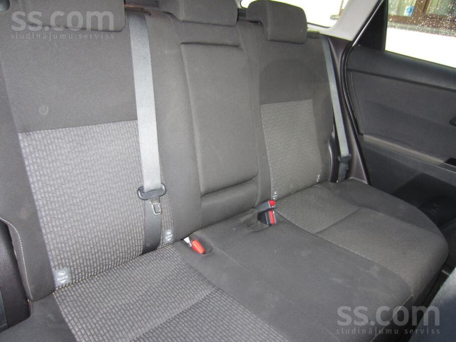 White Toyota Auris 2015 in Riga, with an engine capacity of 2.00 L and mileage of 213 thousand km for 5300 €, photo 16 on AUTOMOTO.COM.LV