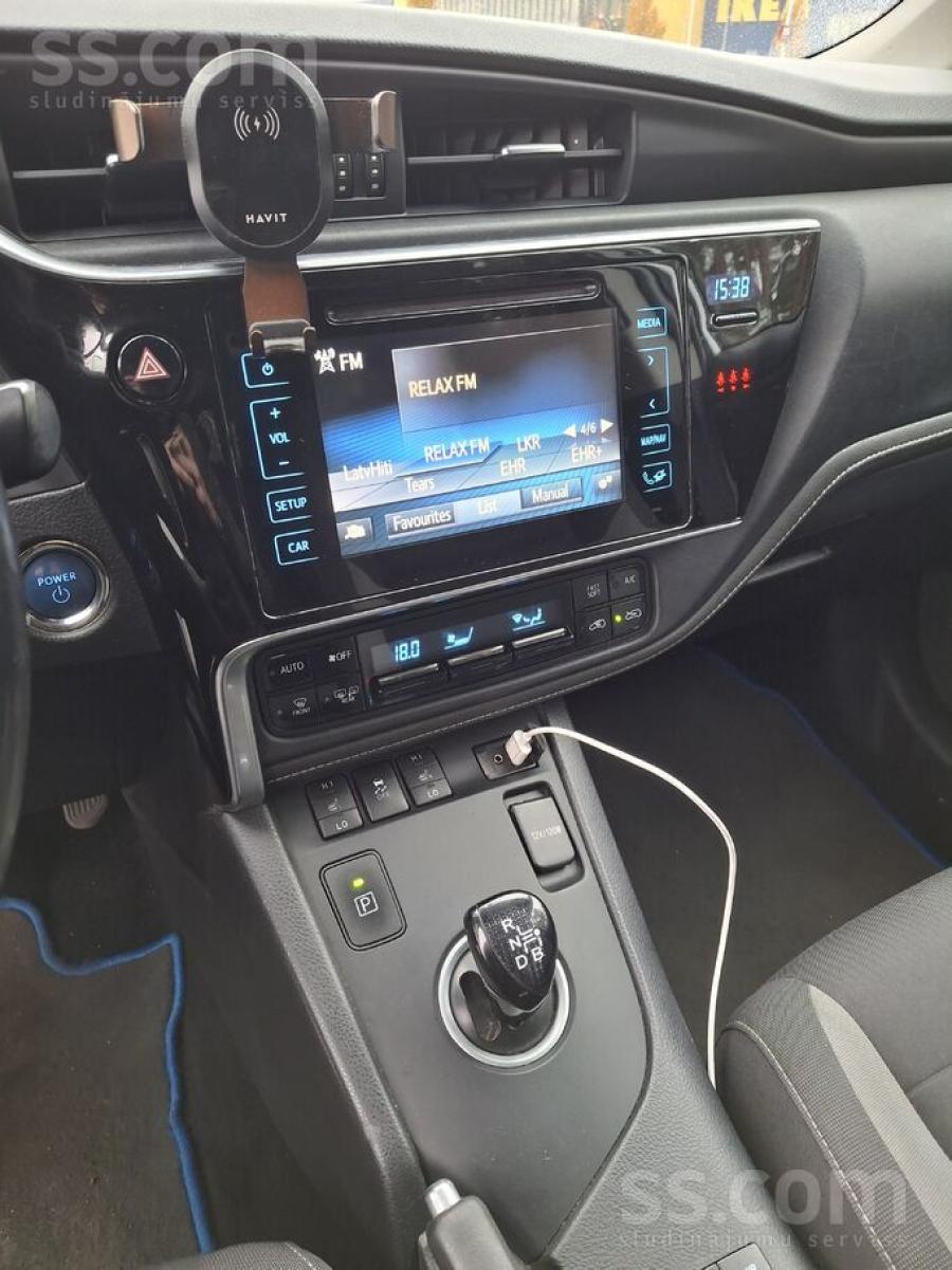 Balts Toyota Auris 2015 Rīga, ar dzinēja tilpumu 1.80 L un nobraukumu 275 tūkst. km par 8100 €, foto 7 vietnē AUTOMOTO.COM.LV