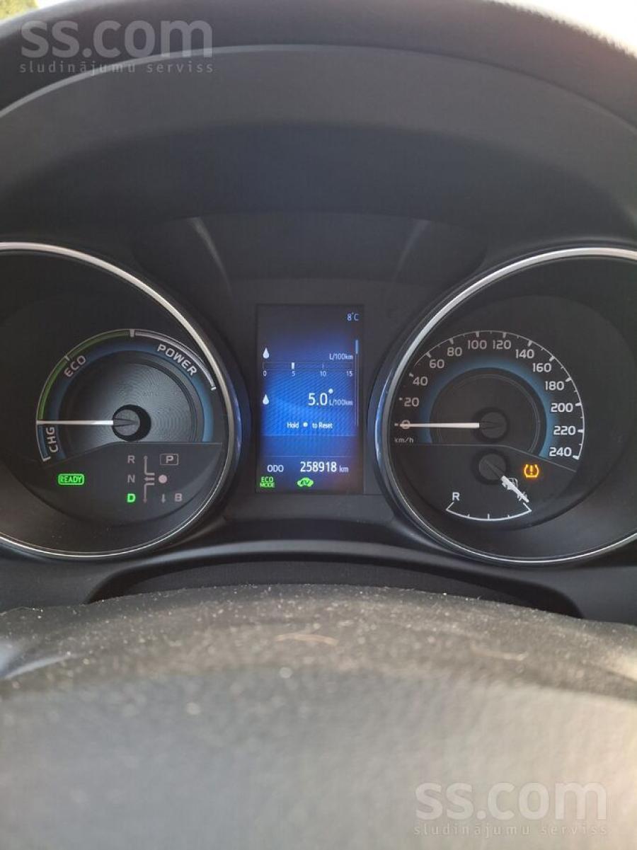 Balts Toyota Auris 2015 Rīga, ar dzinēja tilpumu 1.80 L un nobraukumu 275 tūkst. km par 8100 €, foto 13 vietnē AUTOMOTO.COM.LV