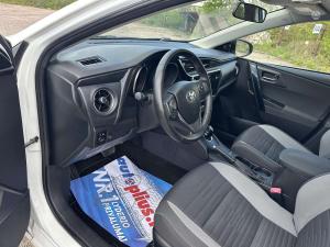 Balts Toyota Auris 2015 Alīta, ar dzinēja tilpumu 1.80 L un nobraukumu 270 tūkst. km par 8600 €, foto 10 vietnē AUTOMOTO.COM.LV