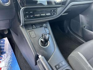 Balts Toyota Auris 2015 Alīta, ar dzinēja tilpumu 1.80 L un nobraukumu 270 tūkst. km par 8600 €, foto 13 vietnē AUTOMOTO.COM.LV