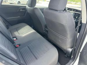 Balts Toyota Auris 2015 Alīta, ar dzinēja tilpumu 1.80 L un nobraukumu 270 tūkst. km par 8600 €, foto 21 vietnē AUTOMOTO.COM.LV