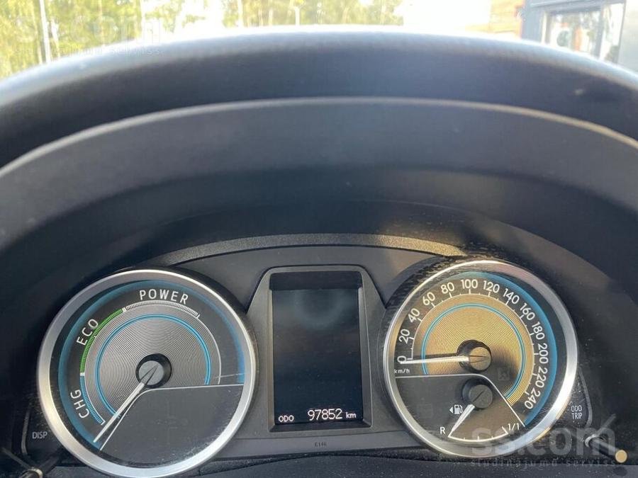 Balts Toyota Auris 2015 Rīga, ar dzinēja tilpumu 1.80 L un nobraukumu 98 tūkst. km par 8990 €, foto 7 vietnē AUTOMOTO.COM.LV