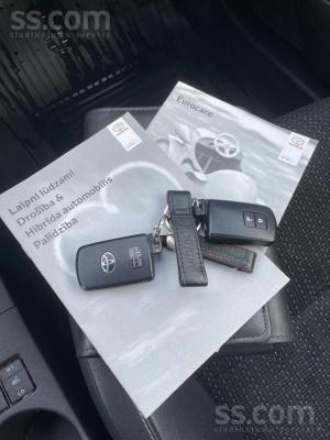 Balts Toyota Auris 2015 Rīga, ar dzinēja tilpumu 1.80 L un nobraukumu 98 tūkst. km par 8990 €, foto 12 vietnē AUTOMOTO.COM.LV