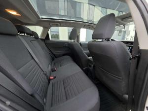 White Toyota Auris 2015 in Vilnius, with an engine capacity of 1.80 L and mileage of 219 thousand km for 10800 €, photo 14 on AUTOMOTO.COM.LV