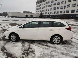 Balts Toyota Auris 2016 Viļņa, ar dzinēja tilpumu 1.80 L un nobraukumu 178 tūkst. km par 8650 €, foto 8 vietnē AUTOMOTO.COM.LV