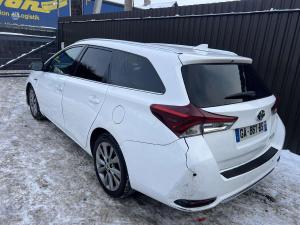 White Toyota Auris 2016 in Kaunas, with an engine capacity of 1.80 L and mileage of 287 thousand km for 4600 €, photo 7 on AUTOMOTO.COM.LV