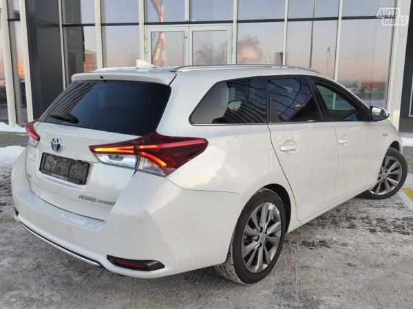 Balts Toyota Auris 2016 Viļņa, ar dzinēja tilpumu 1.80 L un nobraukumu 173 tūkst. km par 11750 €, foto 10 vietnē AUTOMOTO.COM.LV