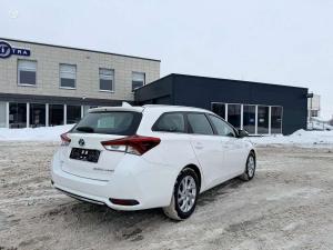 Balts Toyota Auris 2016 Panevēža, ar dzinēja tilpumu 1.80 L un nobraukumu 254 tūkst. km par 7999 €, foto 4 vietnē AUTOMOTO.COM.LV