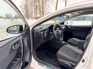 Balts Toyota Auris 2016 Panevēža, ar dzinēja tilpumu 1.80 L un nobraukumu 254 tūkst. km par 7999 €, foto 12 vietnē AUTOMOTO.COM.LV