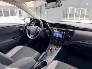 Balts Toyota Auris 2016 Panevēža, ar dzinēja tilpumu 1.80 L un nobraukumu 254 tūkst. km par 7999 €, foto 17 vietnē AUTOMOTO.COM.LV