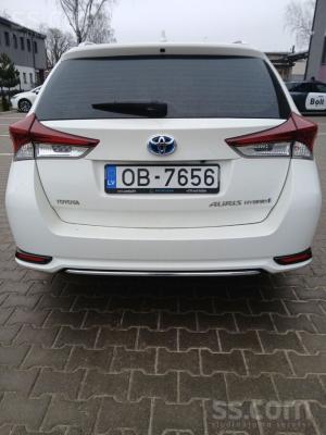 Balts Toyota Auris 2016 Rīga, ar dzinēja tilpumu 1.80 L un nobraukumu 350 tūkst. km par 7500 €, foto 8 vietnē AUTOMOTO.COM.LV