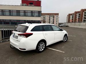 Balts Toyota Auris 2016 Rīga, ar dzinēja tilpumu 1.80 L un nobraukumu 201 tūkst. km par 8100 €, foto 4 vietnē AUTOMOTO.COM.LV