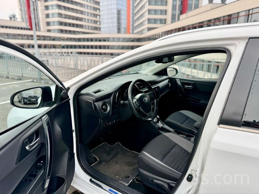 Balts Toyota Auris 2016 Rīga, ar dzinēja tilpumu 1.80 L un nobraukumu 201 tūkst. km par 8100 €, foto 6 vietnē AUTOMOTO.COM.LV
