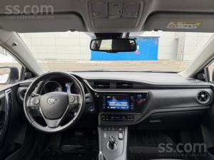 Balts Toyota Auris 2016 Rīga, ar dzinēja tilpumu 1.80 L un nobraukumu 119 tūkst. km par 10500 €, foto 10 vietnē AUTOMOTO.COM.LV