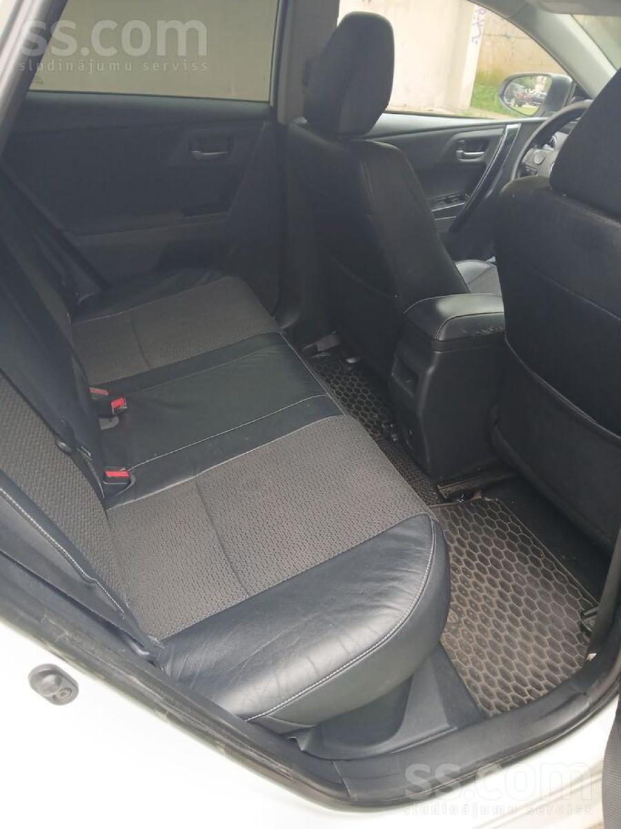 Balts Toyota Auris 2016 Rīga, ar dzinēja tilpumu 1.80 L un nobraukumu 345 tūkst. km par 7500 €, foto 8 vietnē AUTOMOTO.COM.LV