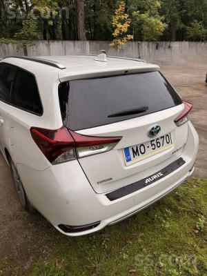 Balts Toyota Auris 2016 Rīga, ar dzinēja tilpumu 1.80 L un nobraukumu 179 tūkst. km par 9900 €, foto 6 vietnē AUTOMOTO.COM.LV